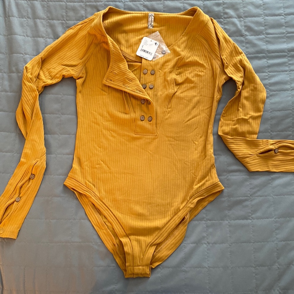 Free People “Riley” Body Suit In Gold - Long Sleeved - Gem
